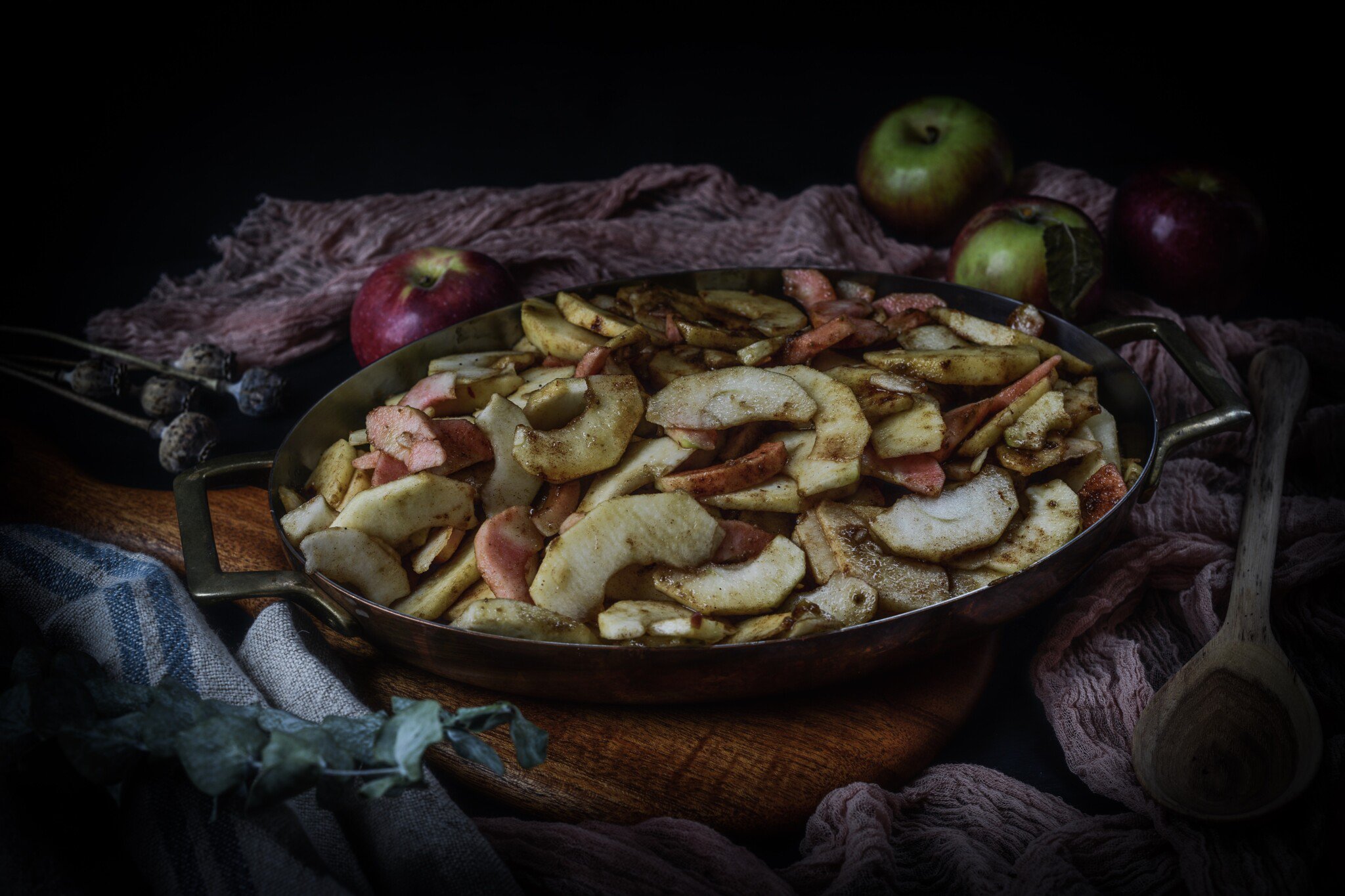 Rustic Vegan Apple Crumble - Fare Isle