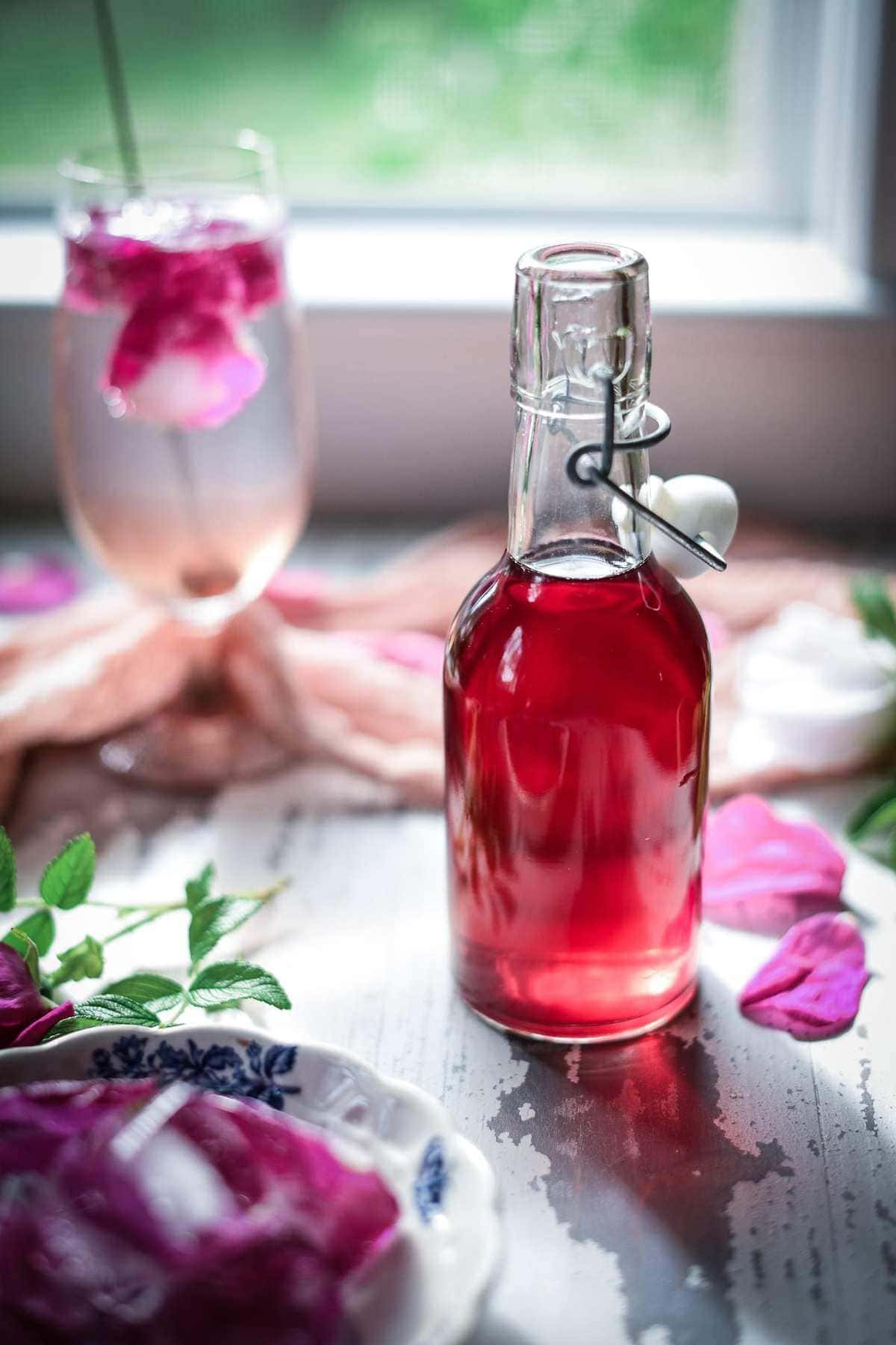 Sparkling Summer Rose Vodka Soda - Fare Isle